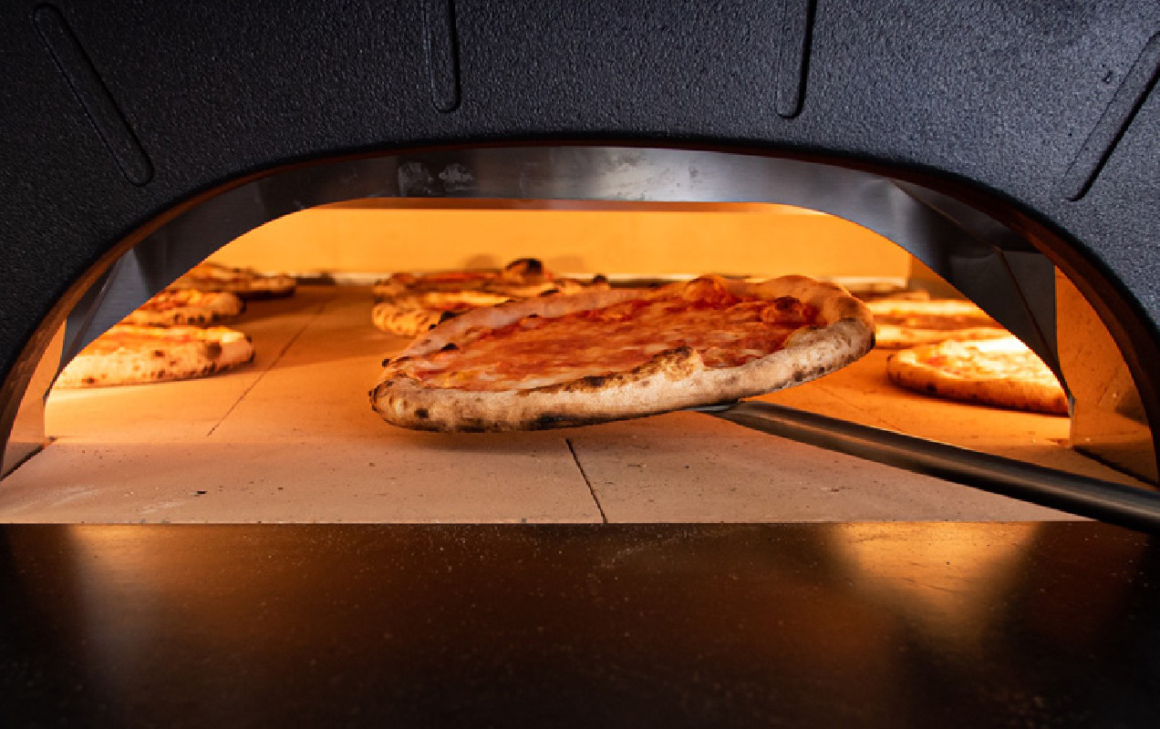 Buy Moretti Forni Neapolis_6 Electric Pizza Oven in the KSA