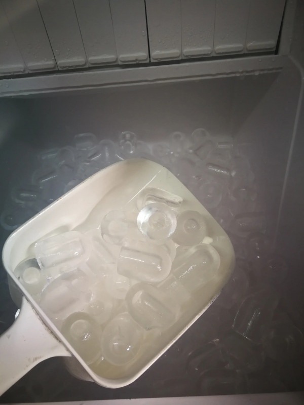 Buy Omaj SK-35C 36 kg Self Contained Ice Machine in the KSA