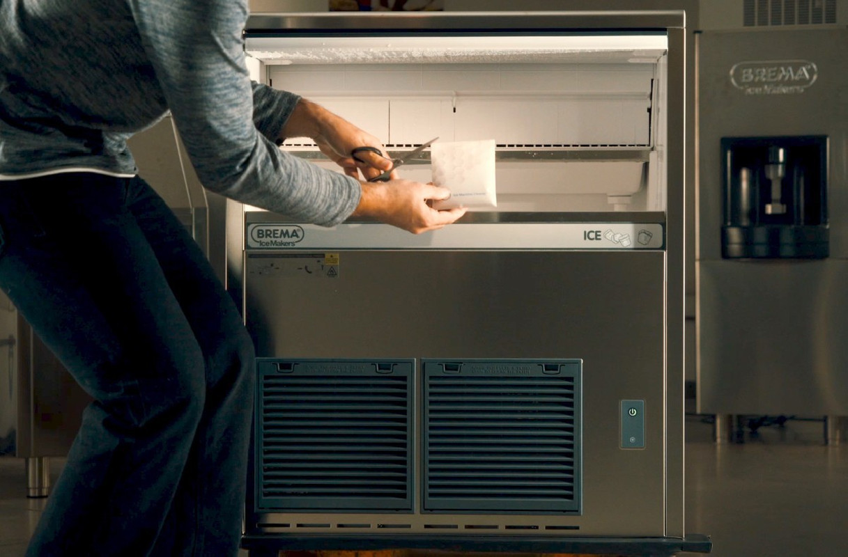 BREMA CB 840 Self-Contained Ice Maker 85kg/24h